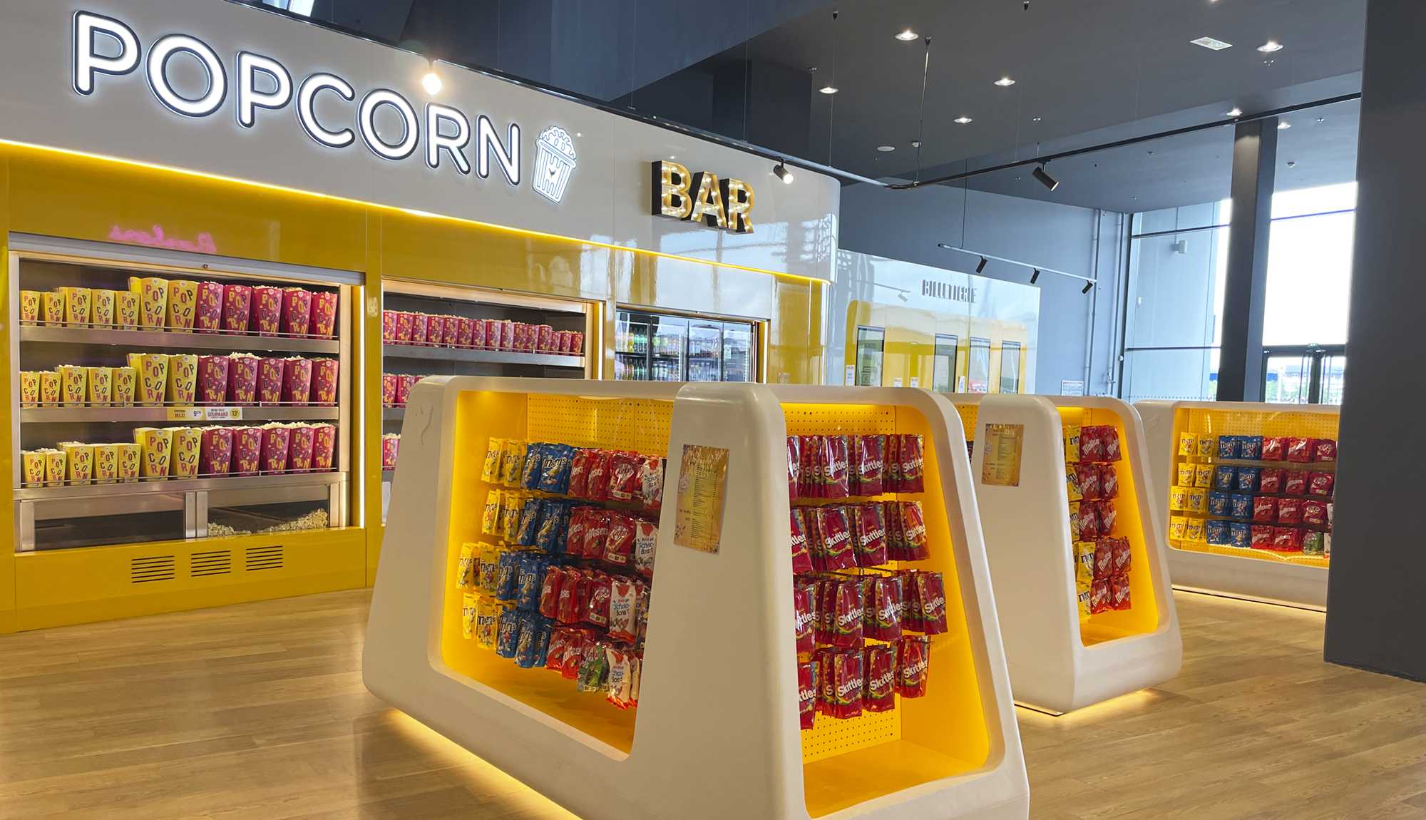 FAY ARCHITECTES - Passage à la marque, retails, Charlie's & Häagen-Dasz ...